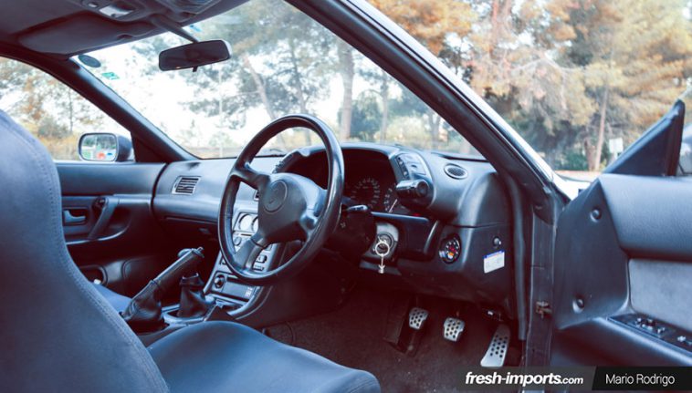 Nissan Skyline R32 GTR. El que la sigue la consigue