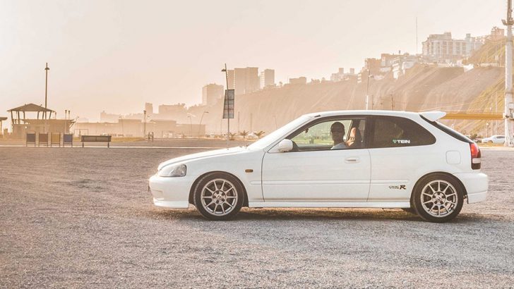 Jona's Slammed Civic EP4